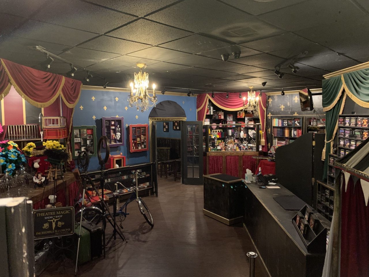 The Great Magic Hall - Theatre Magic - Learn Magic