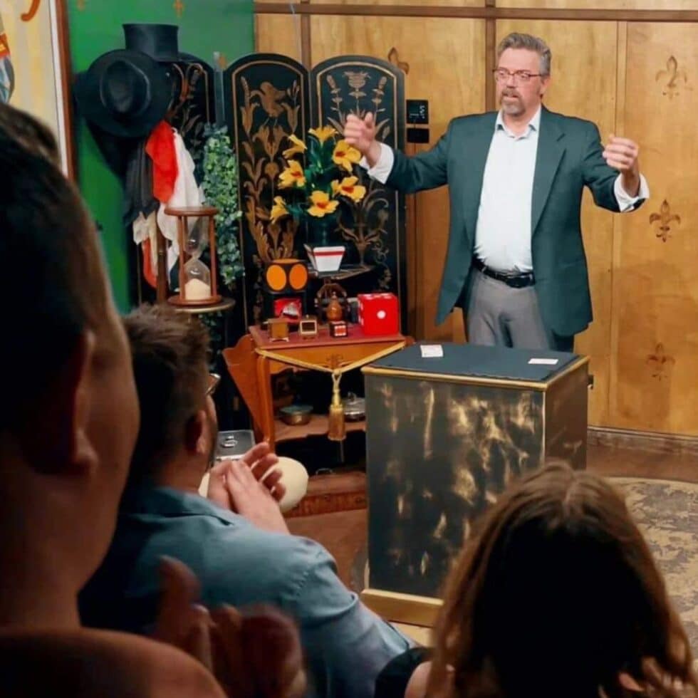 Theatre Magic - Learn Magic | incredible magic that anyone can do. A ...