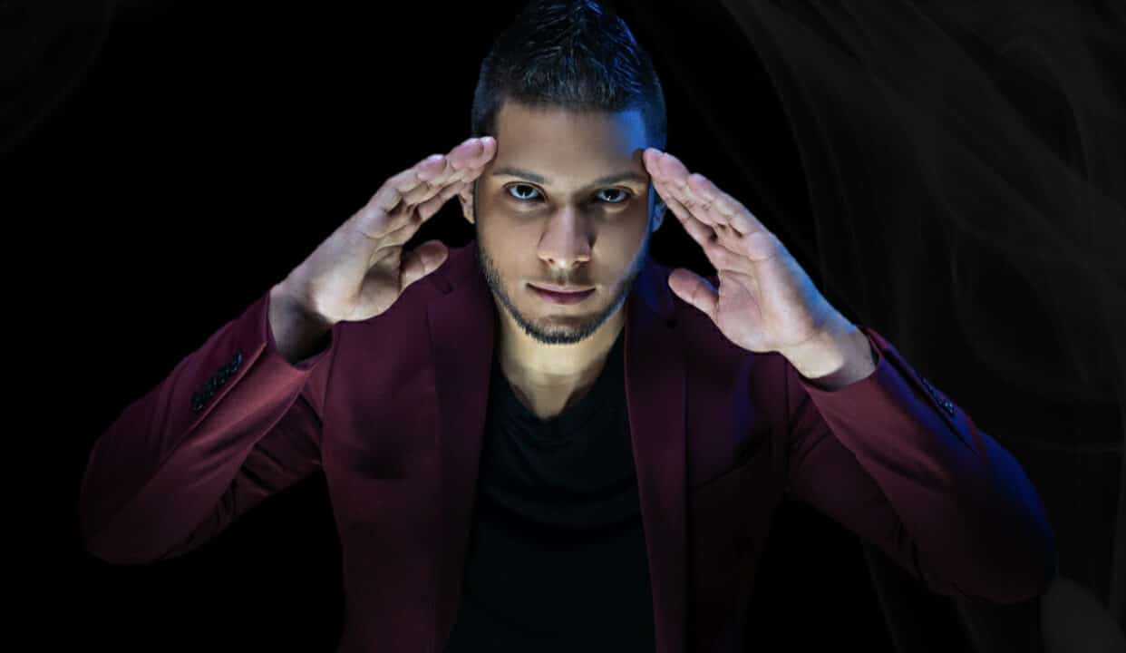 Theatre Magic - Learn Magic | incredible magic that anyone can do. A ...